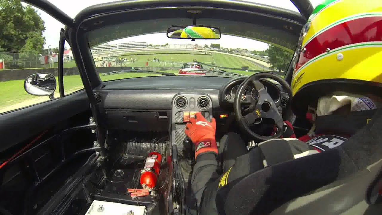 erc-racing - Brands Hatch - Race 1 Highlights - YouTube