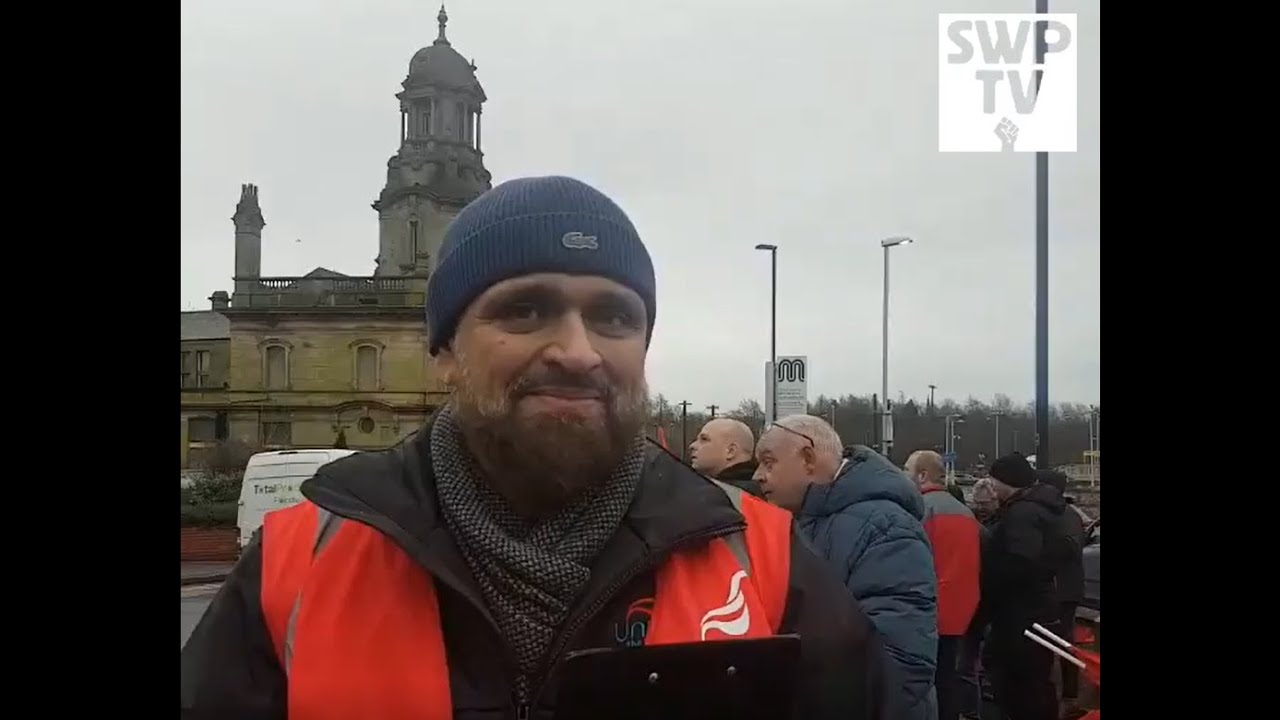 Bus driver explains why 300 drivers are on strike in Oldham - YouTube