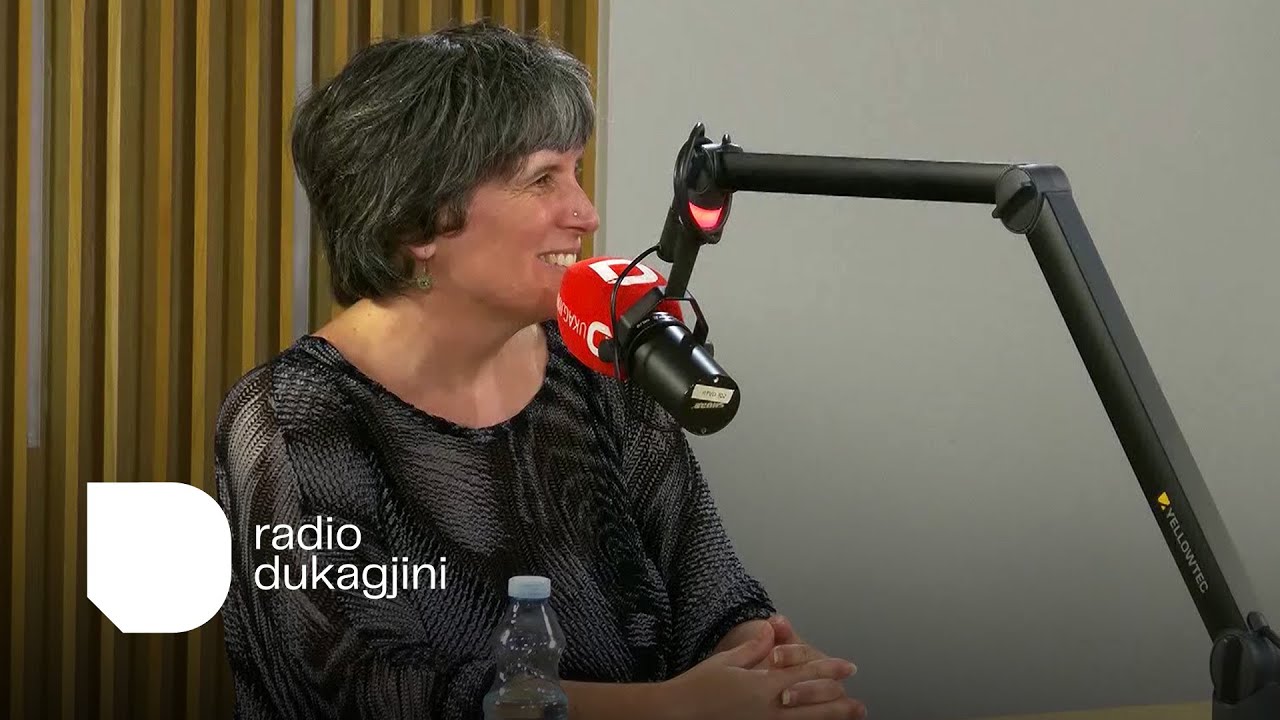 D Podcast - Elizabeth Gowing - YouTube