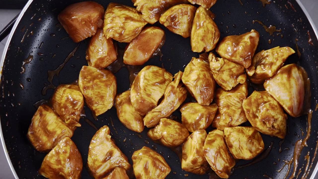 MAGGI Thai Green Curry - YouTube