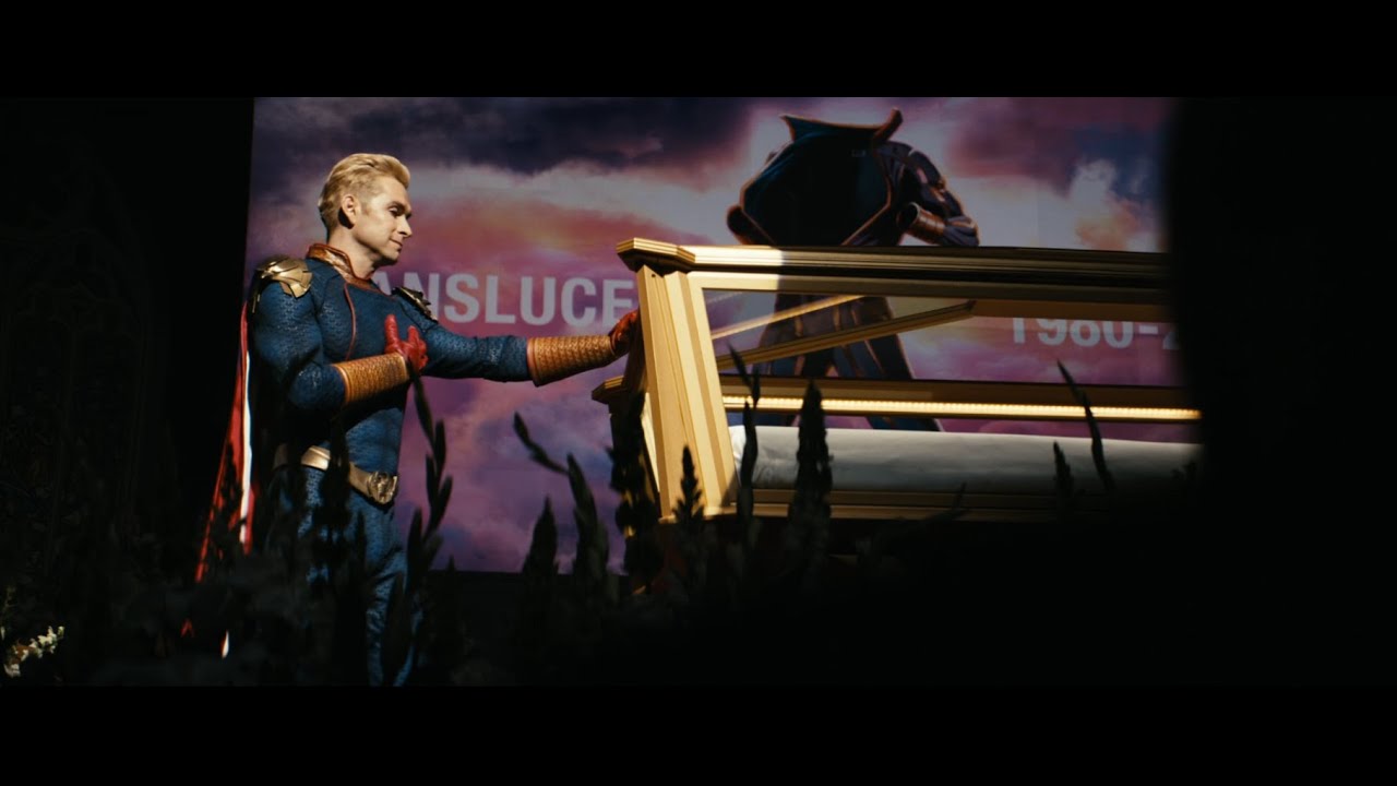 El Funeral de Translucent | The Boys 2x01-Latino - YouTube