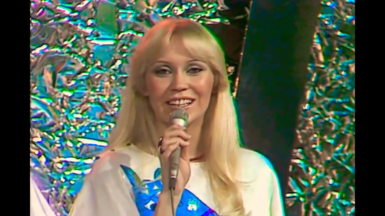 ABBA : Waterloo (HQ) Australia 1976 - Subtitles - YouTube