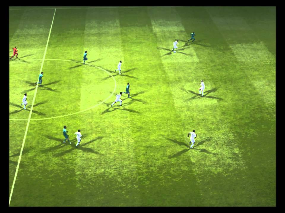 PES 2011 | Early cross - YouTube