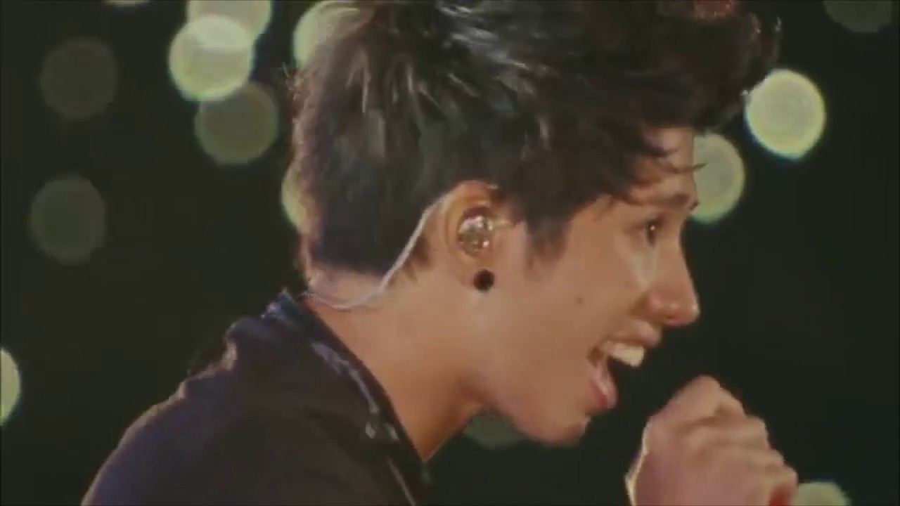 One Ok Rock's Taka Best Live Vocals Part 2 - YouTube