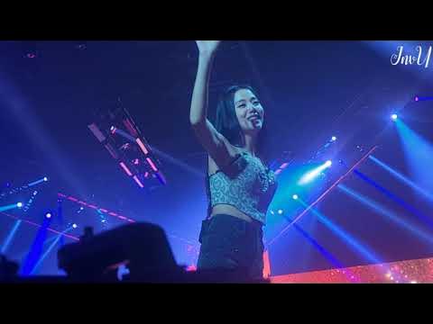 221115 BLACKPINK - Forever Young (Born Pink in Newark Day 2) - YouTube