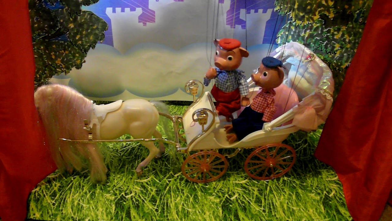 Pinky And Perky Singing White Horses - YouTube