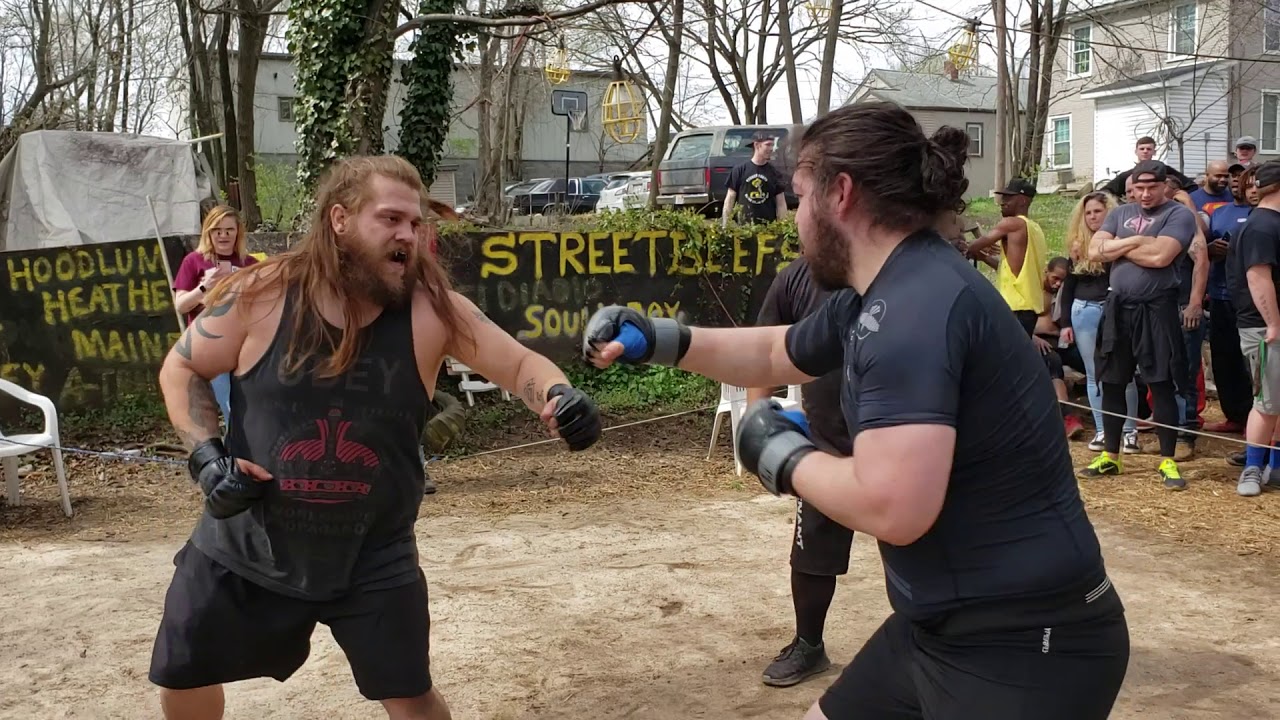 STREETBEEFS STRIKING VIKING VS THE MECHANIC MMA - YouTube