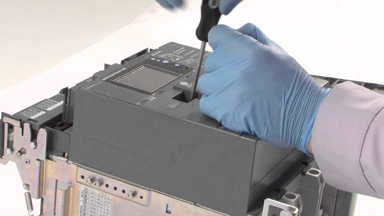 SACE Emax 2 - Mechanical operation counter for E1.2 - YouTube