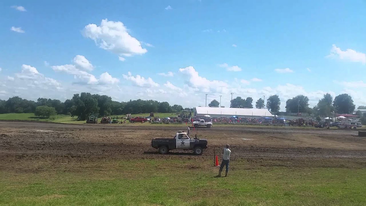Mud Patrol Mt Ayr iowa Mud racing - YouTube
