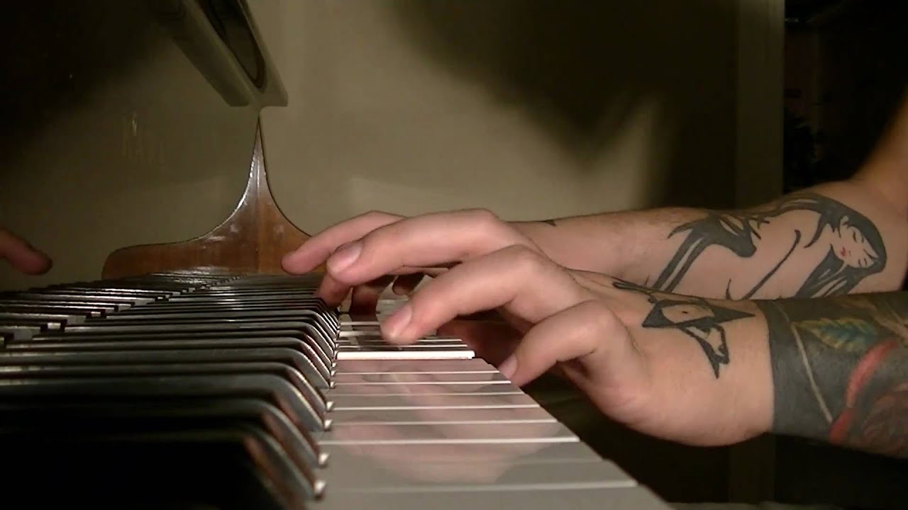 RICHY NIX - DRUNKEN ROBOT PIANO FREESTYLE - HD - YouTube