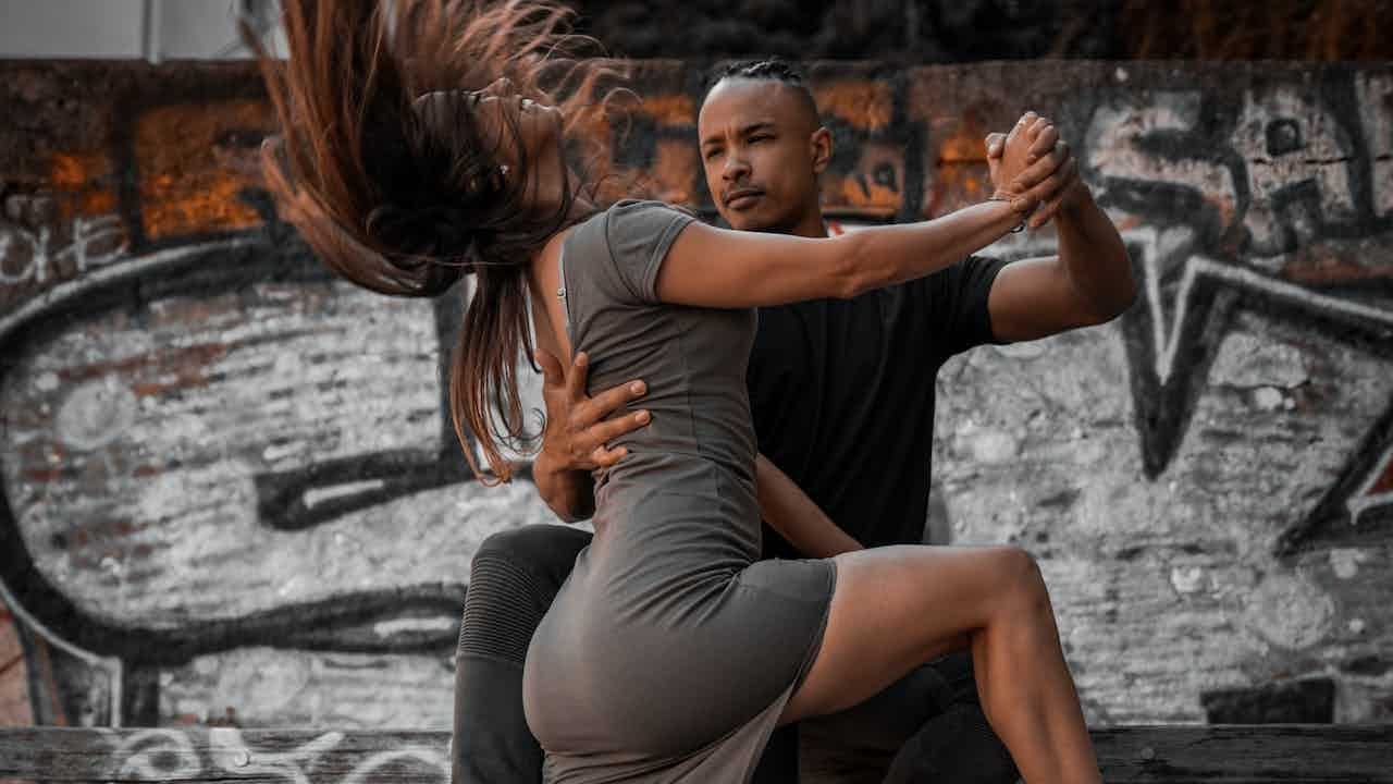 Meet Women Through Latin Dancing (Bachata) Especially In The Dominican ...