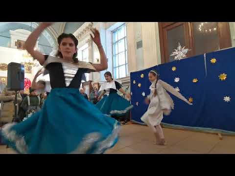 🎄ТАНЕЦ АНГЕЛА СО ЗВЁЗДАМИ🎄 - YouTube