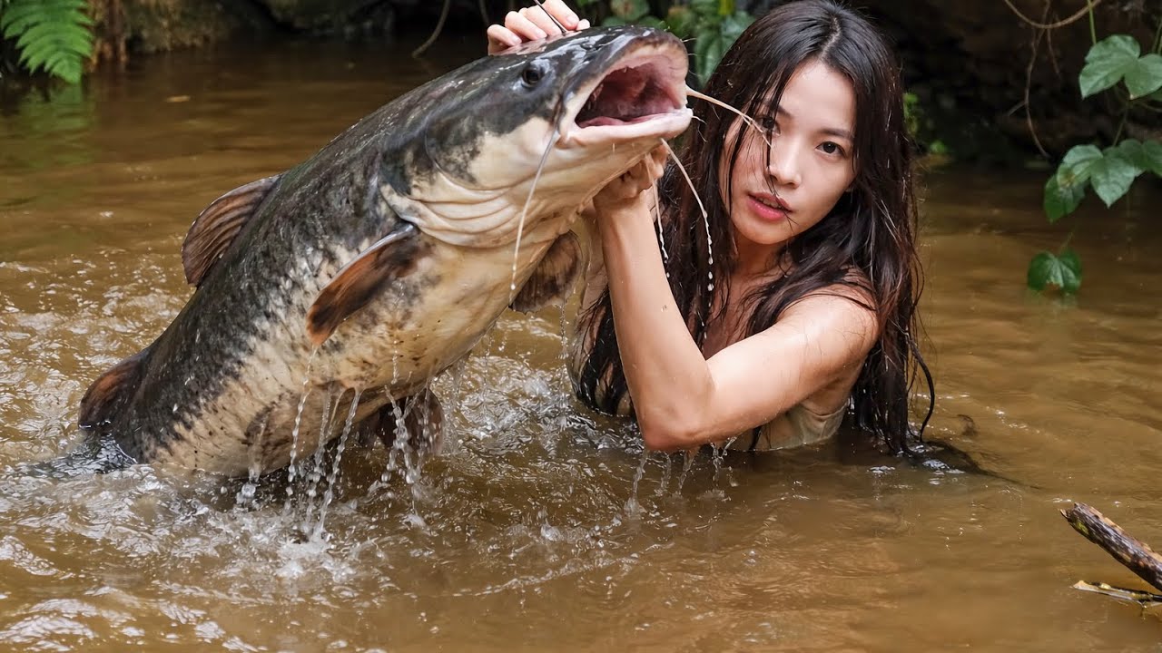 She Hunts Alone in the Deep Forest… What Happens Next Will Shock You! 🌲 ...