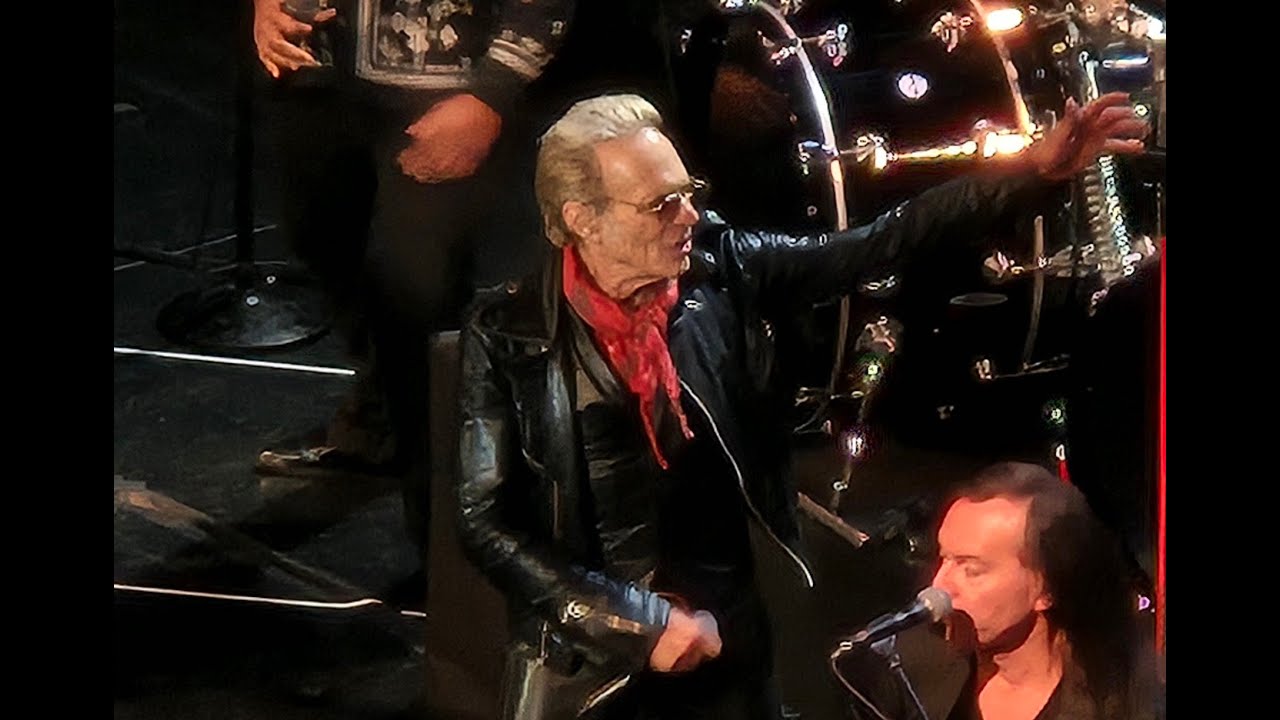 David Lee Roth Live 9/4/25 - "Hot Chicks" Show Intro - Chandler, AZ ...