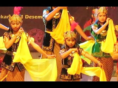 GOLEK ASMARADANA - Javanese Classical Dance - Tari Klasik Jawa - Balai Budaya Minomartani [HD ...