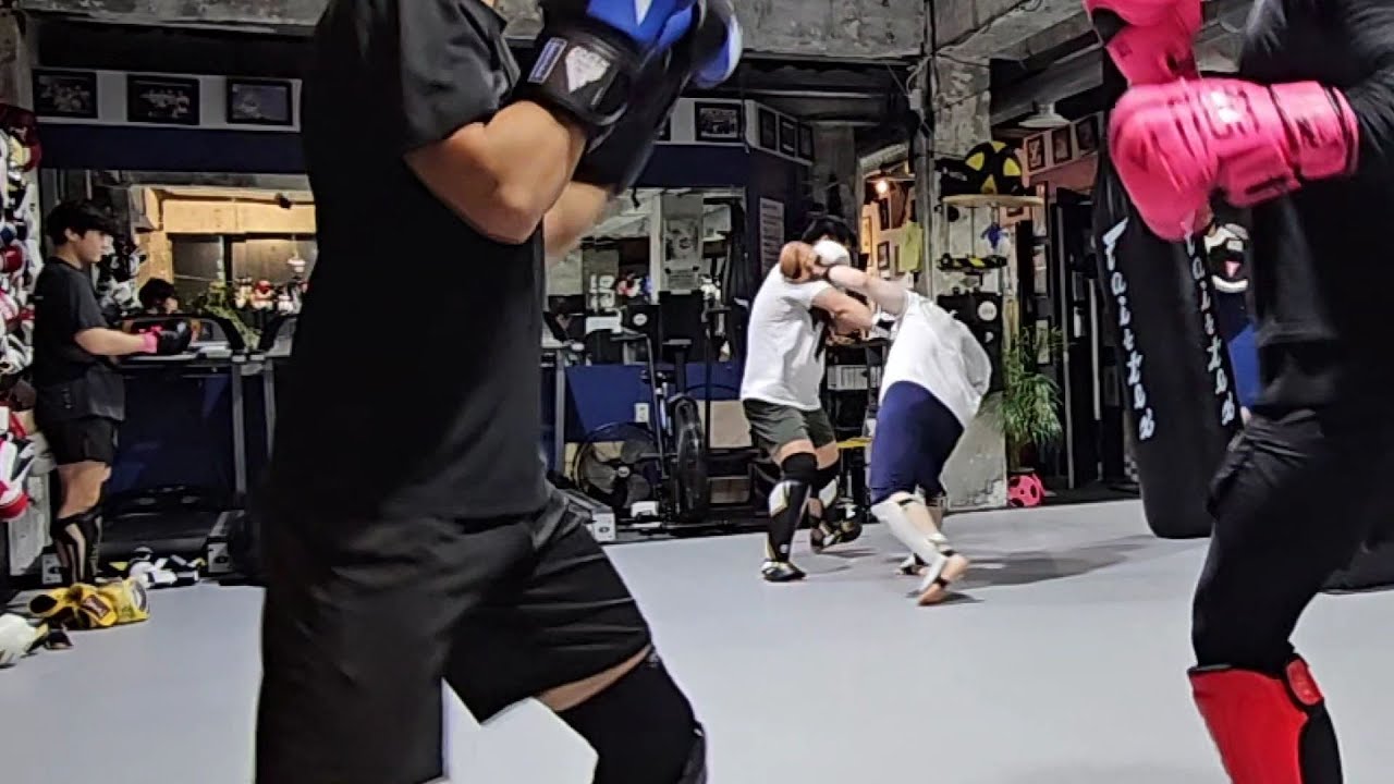 요청으로 내용이 편집 삭제된 점 양해부탁드립니다 Mma 선수와 스파링을 하면 어떻게 될까 라이트 스파링 4 라운드 40대
