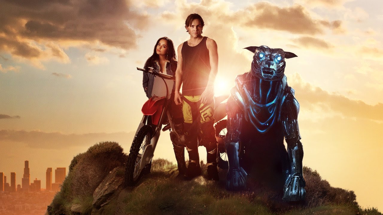 A X L 2018 Film Explained in HindiUrdu AXL Robotic Dog Story Hollywood ...