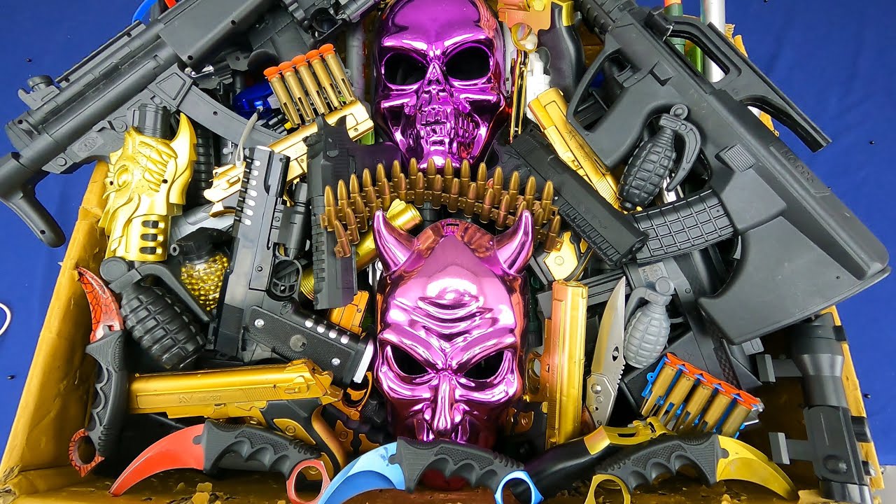 Halloween Special Purple Horror Masks, Toy Realistic Pistols And Guns ...