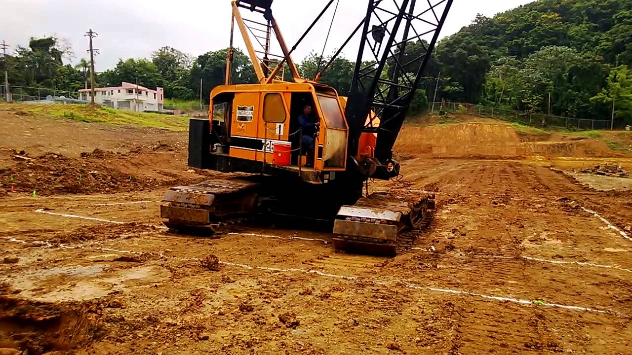 Dynamic Compaction American Crane 100 ton - YouTube