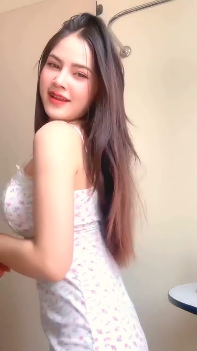 Mulus dan montok banget ne cewek #pemersatubangsaviral #idaman #montok - YouTube