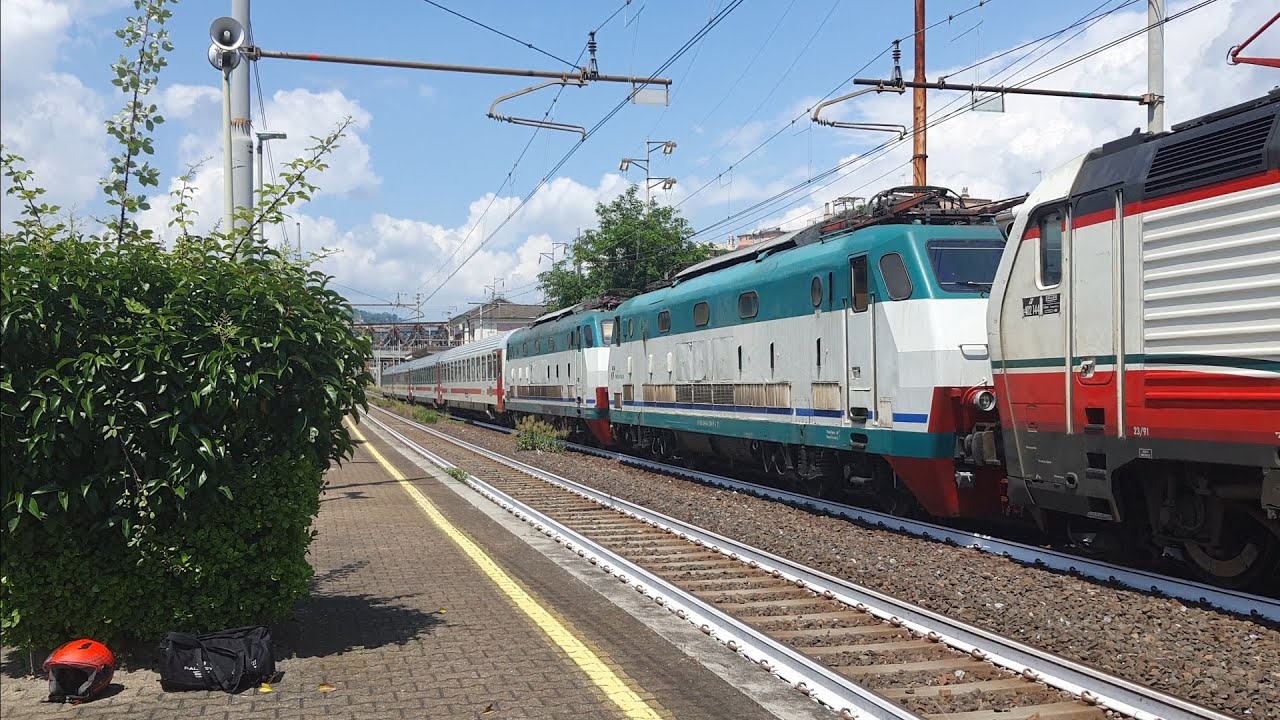 E.444R.034 ed E.444R.109 invio alla demolizione - YouTube