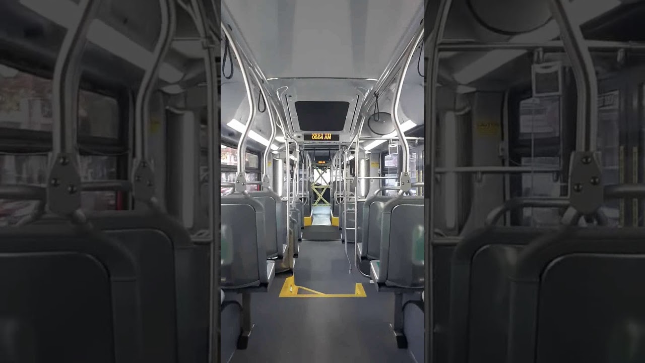 AC Transit - New Flyer Xcelsior Diesel 60 ft articulated bus on Route ...