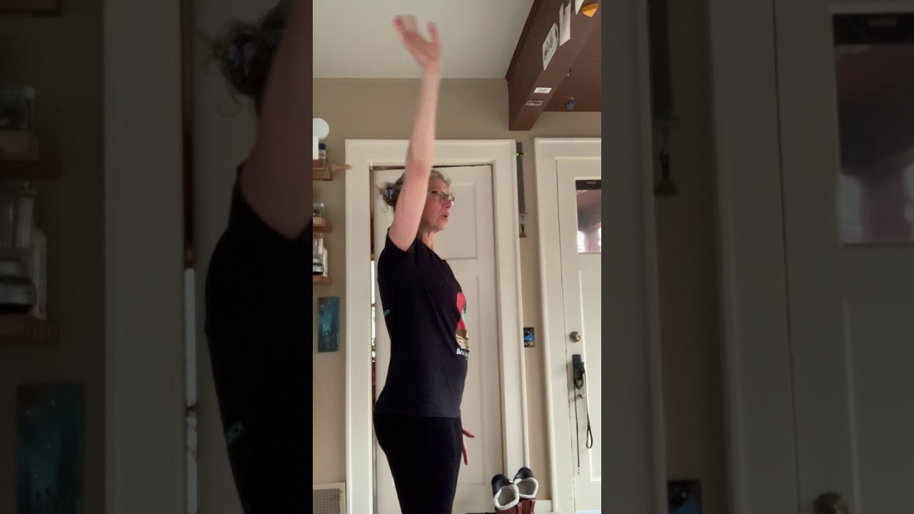 PNF Diagonal Pattern for the Arms (D2) - YouTube