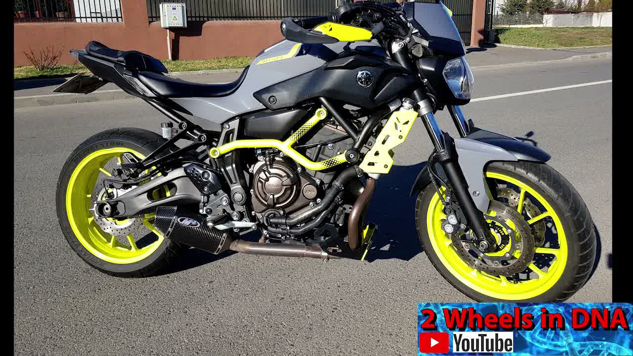 Yamaha MT07 brutal and loud Exhaust Sound M4 Slip On Exhaust Sound Test ...