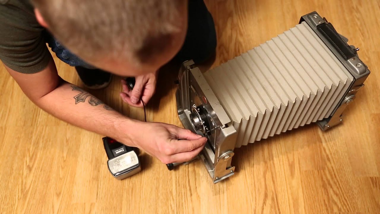 4x5 LARGE FORMAT FILM CAMERA WIRELESS FLASH SYNC SETUP - YouTube