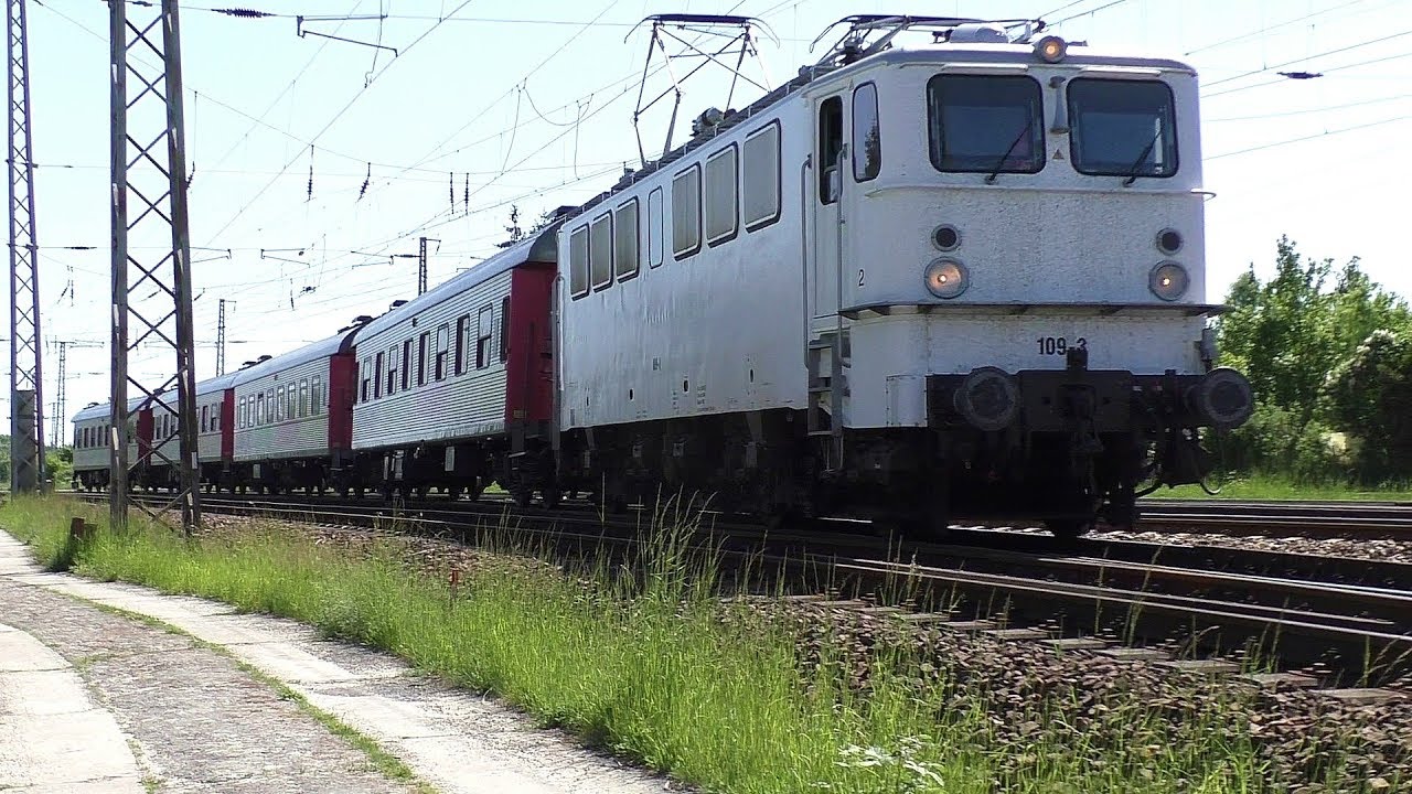 [HD] BR 114 mit Dostos und Malmöexpress BR 109 (E11 DDR Lok) - YouTube