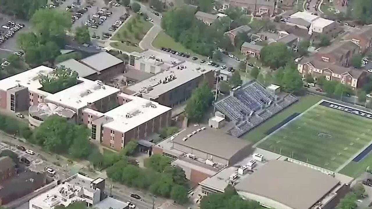 Parents alerted after Decatur High School placed on lockdown - YouTube