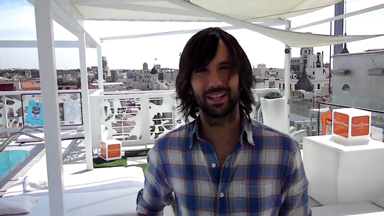 David Otero (El Pescao) en Room Mate Oscar - YouTube