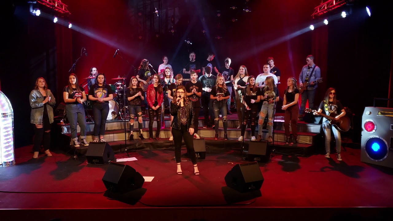 "Queen Medley", Group Song Finale @ Rewind 2019 - YouTube