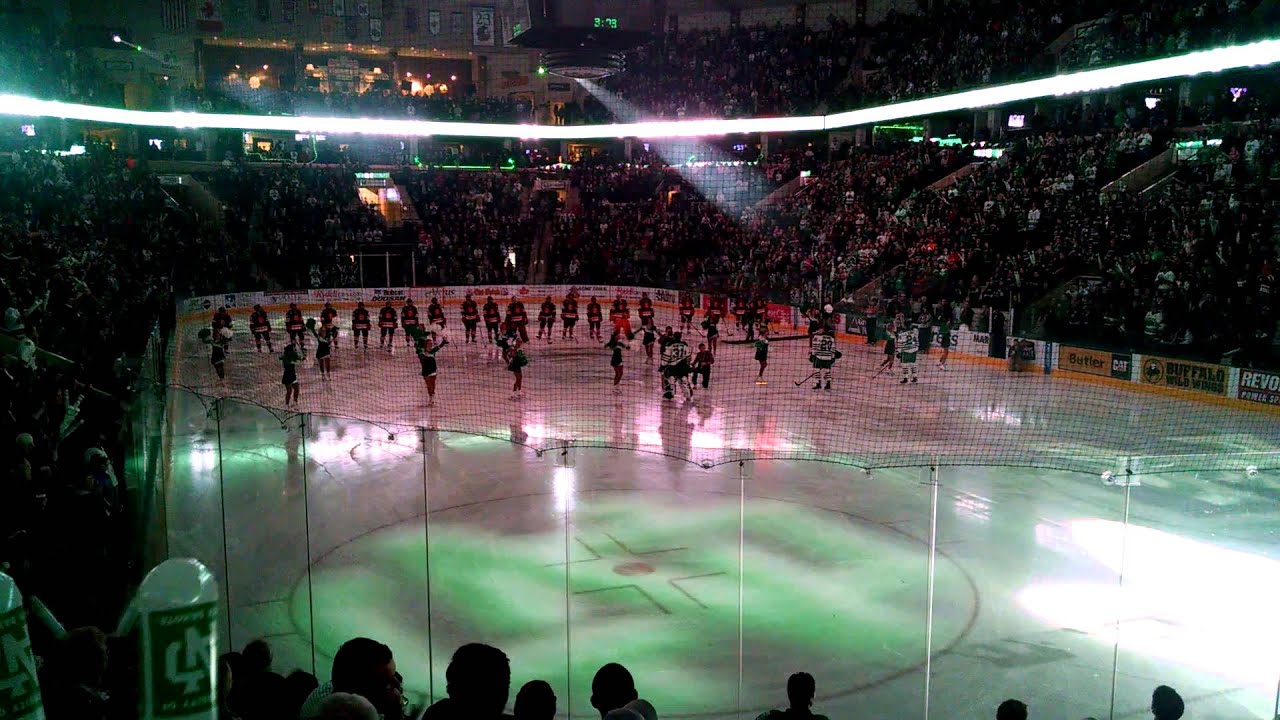 UND Fighting Sioux vs. MN Duluth 01/10/2015 - YouTube