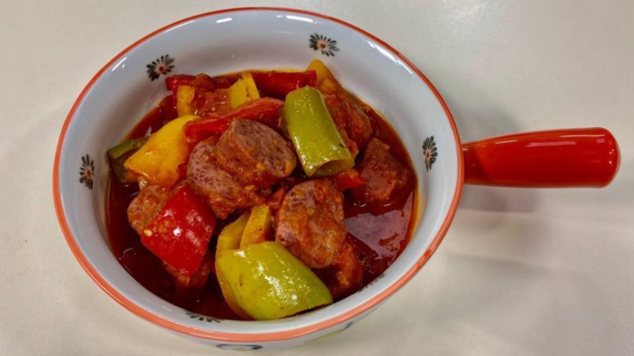 Rreze Dielli - Fërgesë me speca dhe llukanik fshati nga zonja Albana ...