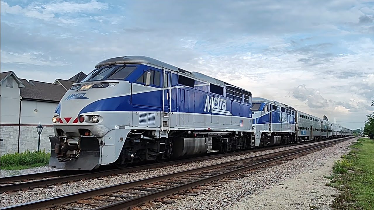 Metra F59PHI'S 80 & 74 west double header at Roselle, Illinois on June ...
