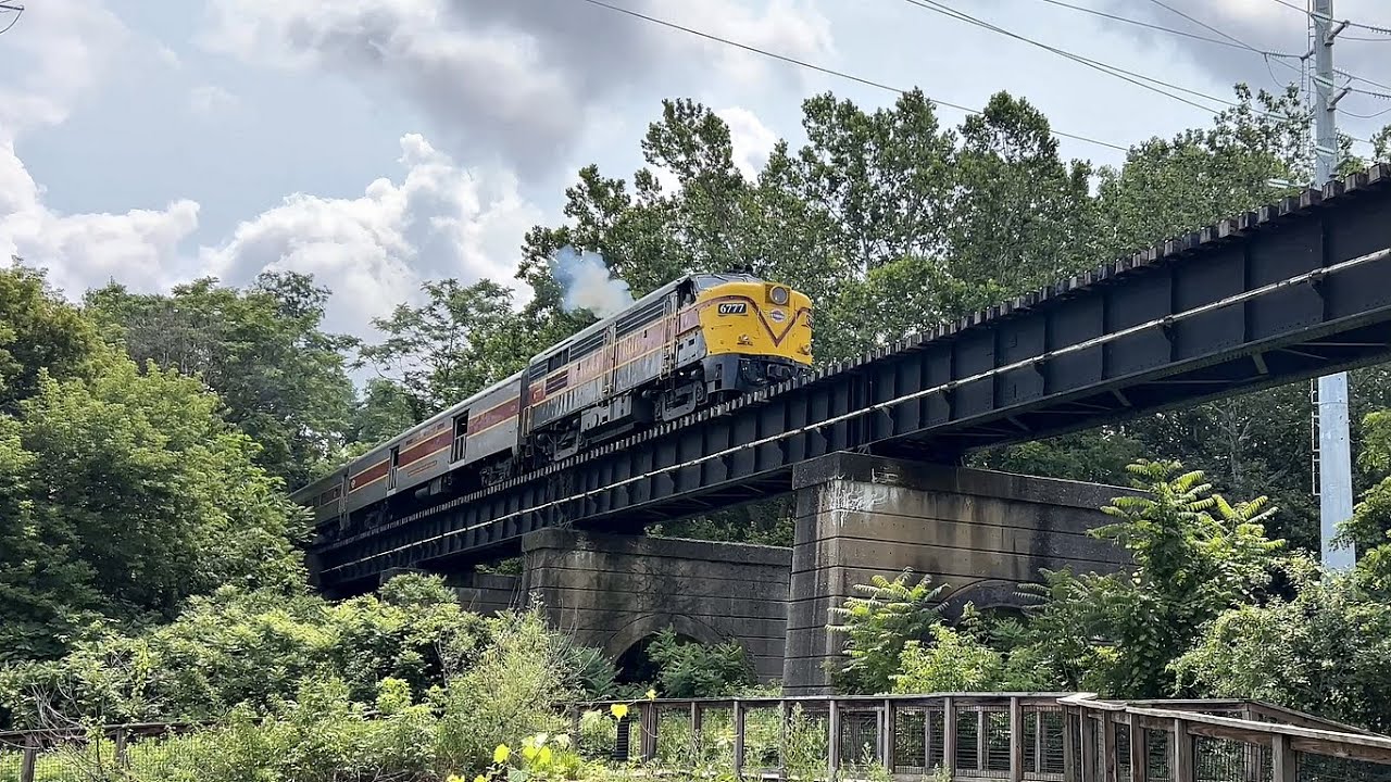 CVSR train 14. - YouTube