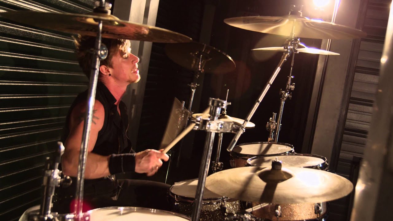 Zach Ballard drum solo 4K - YouTube