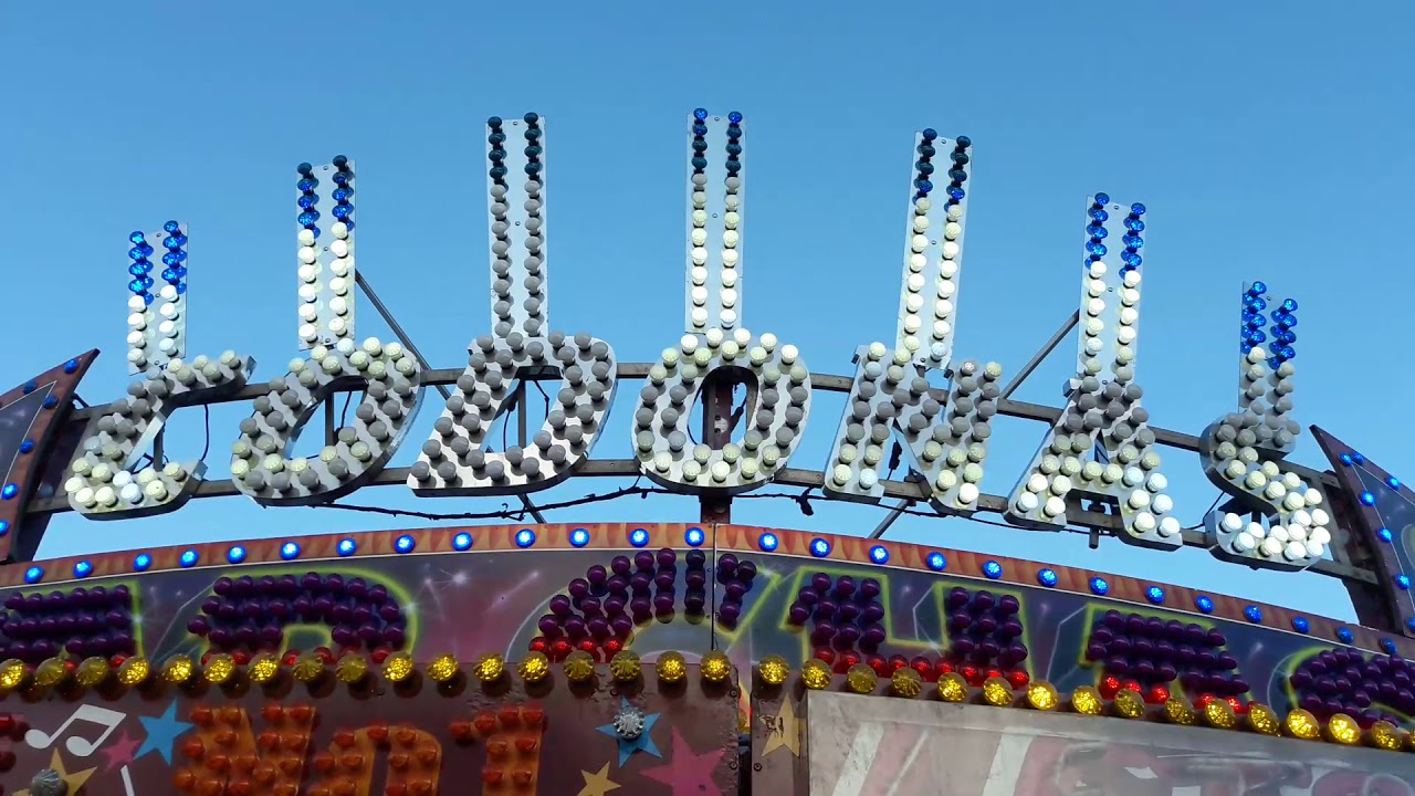 Codonas StarChaser Waltzer Offride Blantyre Half Term Fair 11/02/18 ...