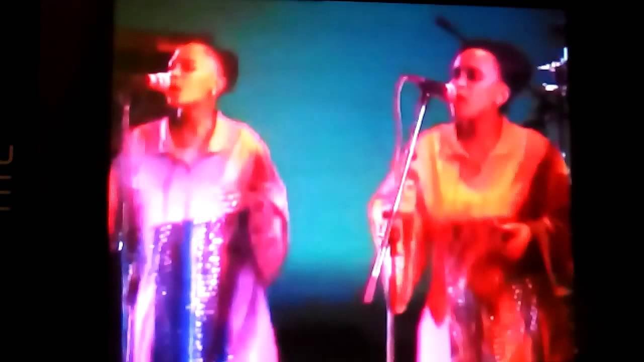 Vuyo Mokoena - Phila Live - YouTube