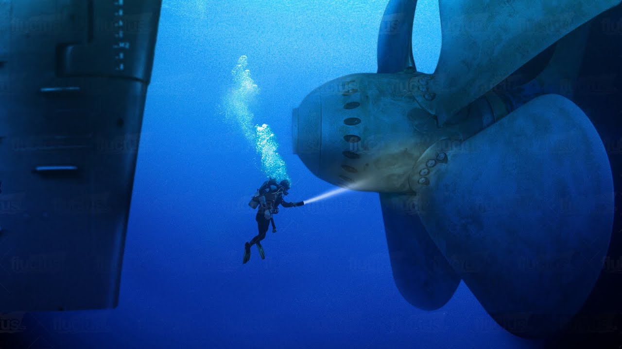 The Scary Job of Inspecting World’s Largest Ships Underwater - YouTube