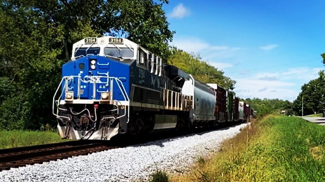 CSX 3194 Along A Country Road - YouTube