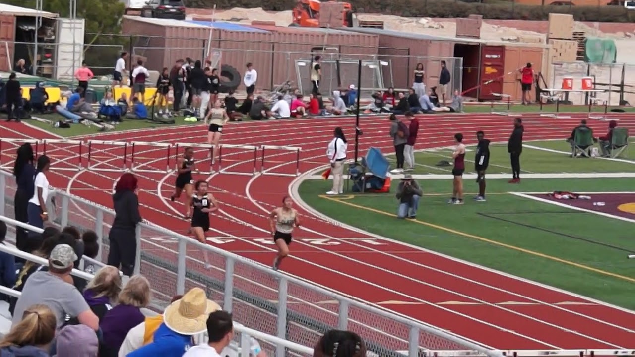 Faith Track – Girls 300 Meter Hurdles 1 - YouTube