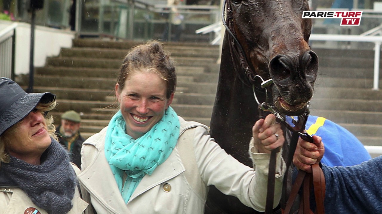 Paris-Turf TV - Louisa Carberry : It's Jennifer - YouTube
