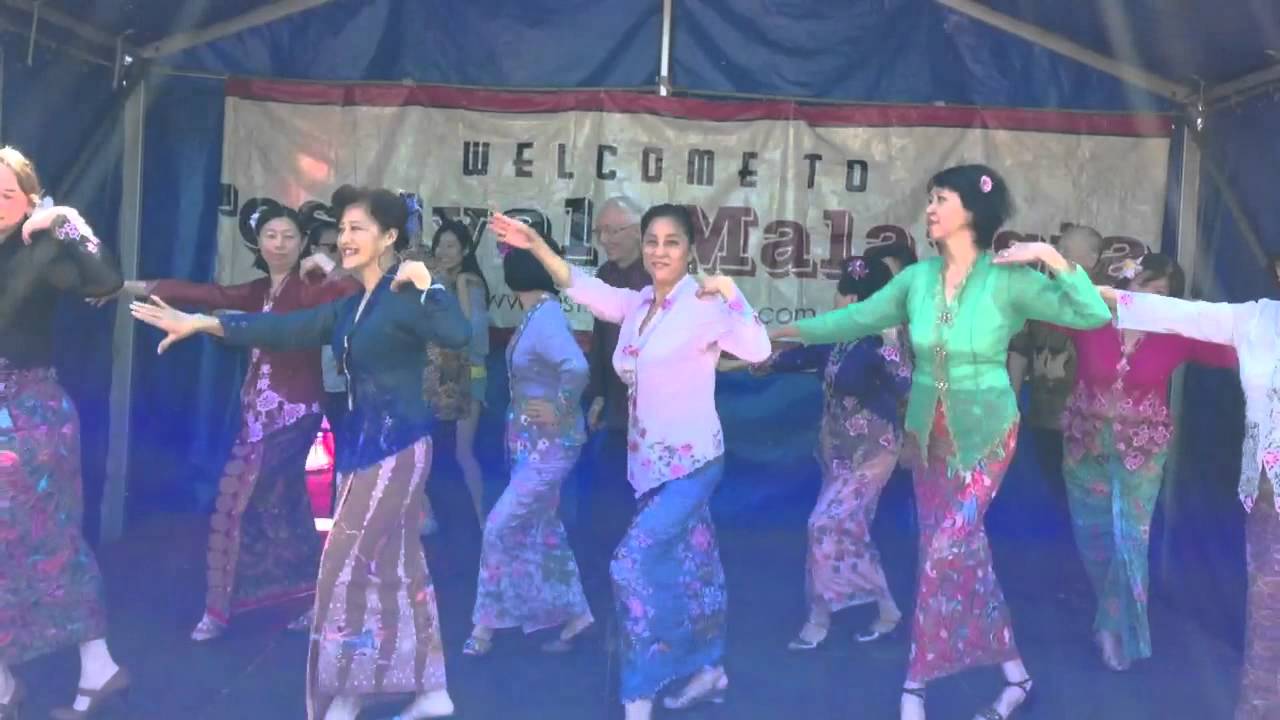 Joget Performance by Peranakan @Msian Food Festival, Melbou - YouTube