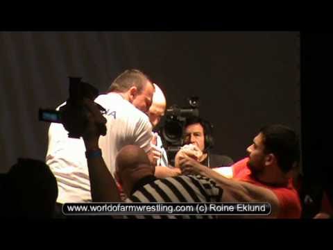 Lubomir Jagnesak vs. Arsen Liliev - Quarter final - Worlds 2010 - World of Armwrestling.com