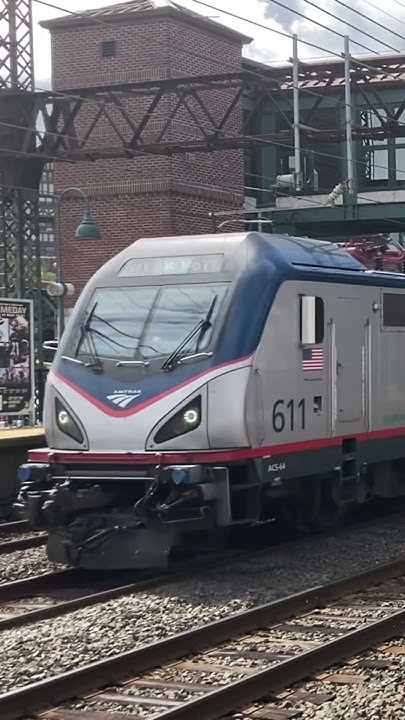 ACS-64 611 Leads the NB Vermonter. #shorts - YouTube