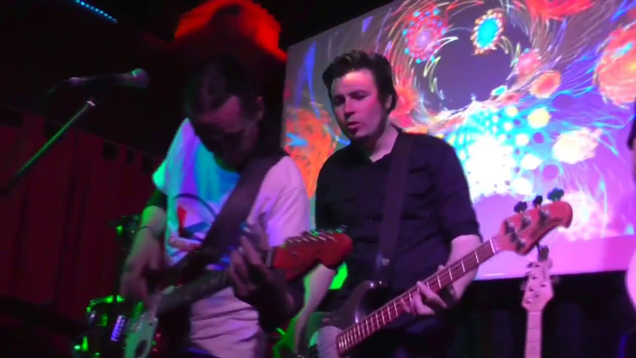 FRAGYLE - A Joke or Two (live) - YouTube