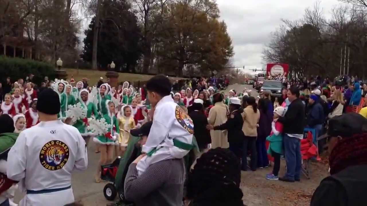 Sumi @ the Fort Mill Christmas Parade 2013 - YouTube