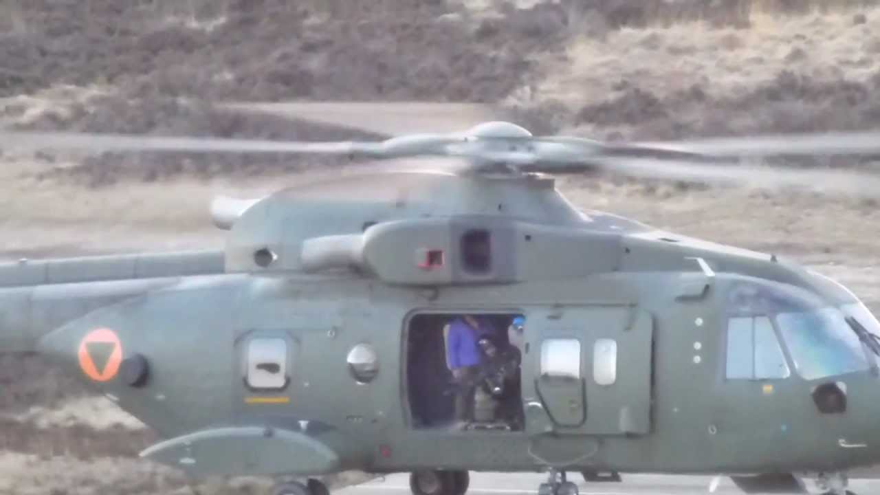 James Bond Skyfall: gunfire from helicopter - YouTube